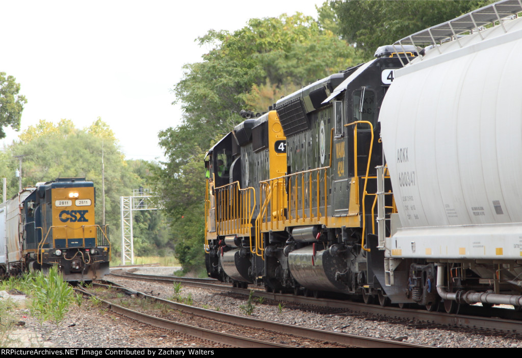 WAMX 4134 4244 CSX 2811